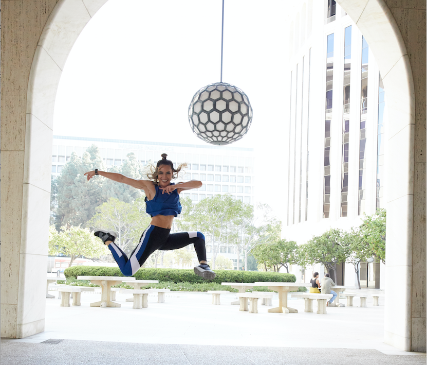 Dance Like Nobody's Watching – Ellie