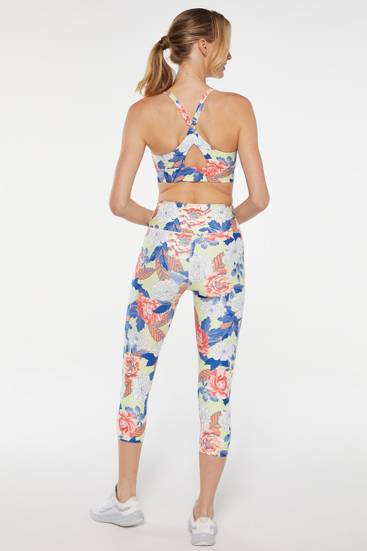 Activewear Monthly Subscription Box - Gym & Workout Clothes For Women ...