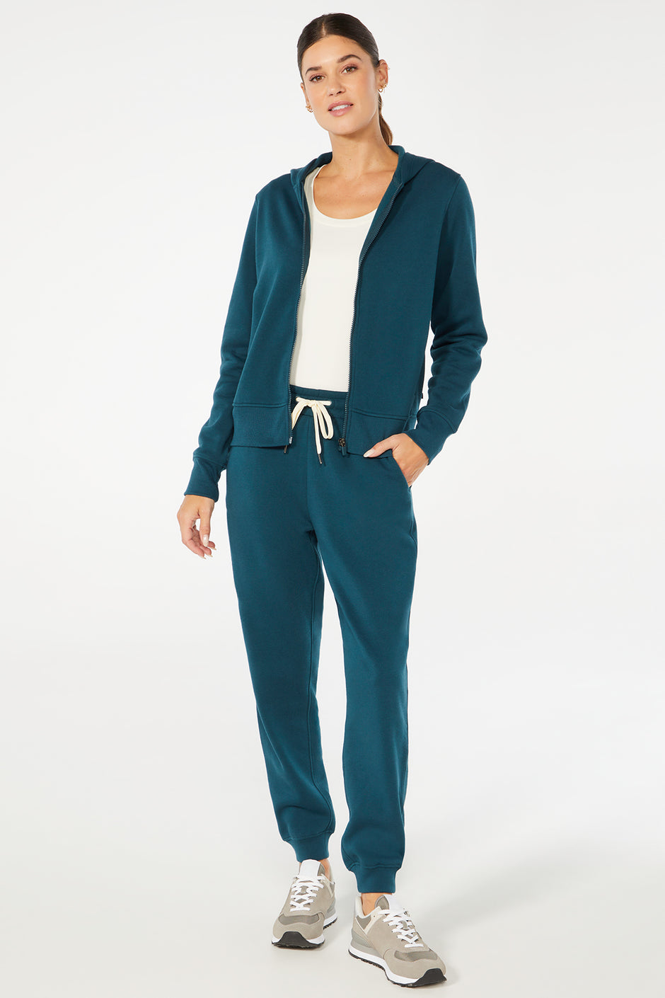 Current Collections – Ellie