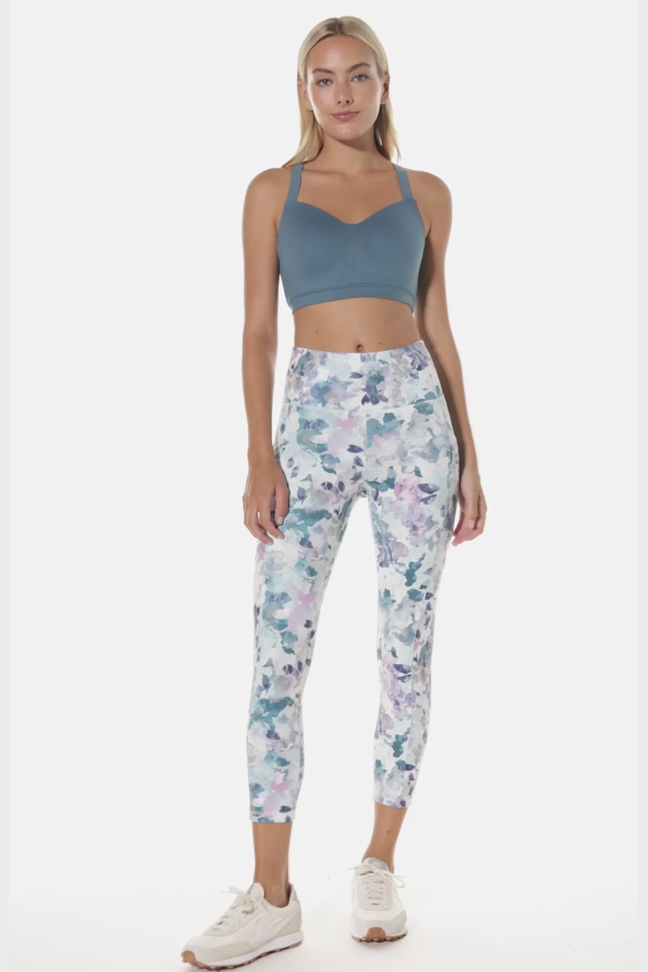 Current Collections – Ellie